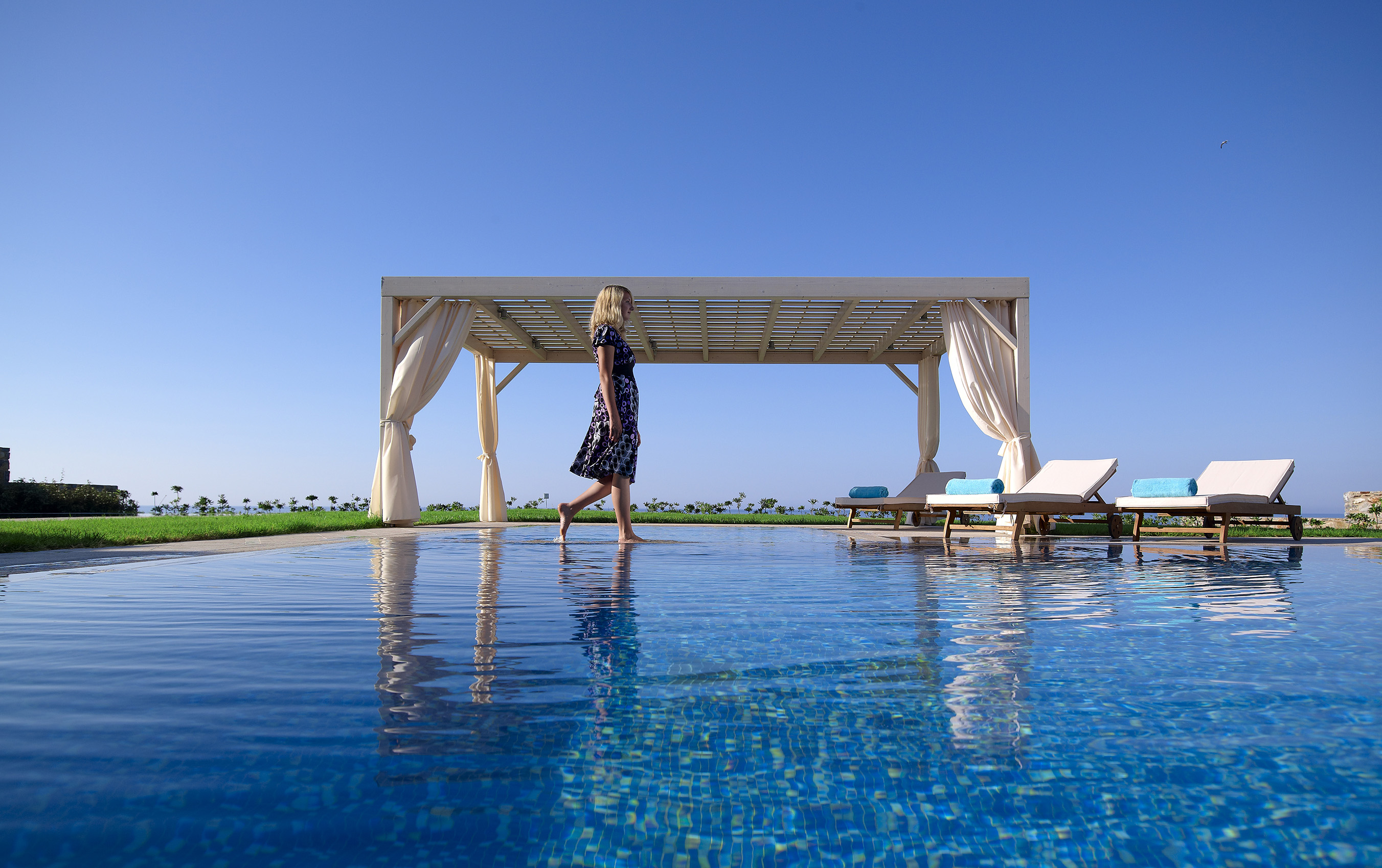 Special Offers at Troulis Royal Collection